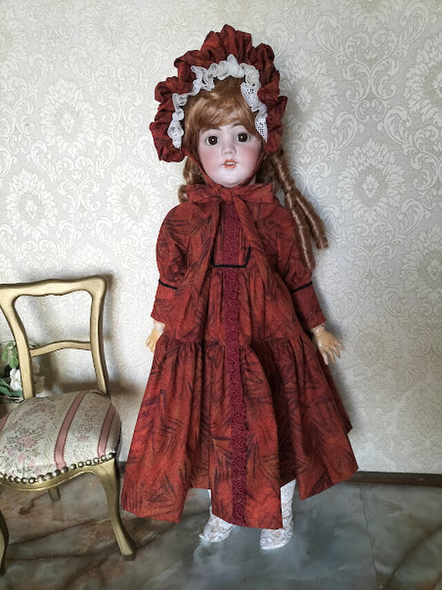 ドール背丈65～68cm用 レンガ色ドレスとボネ | iichi 日々の暮らしを心地よくするハンドメイドやアンティークのマーケットプレイス