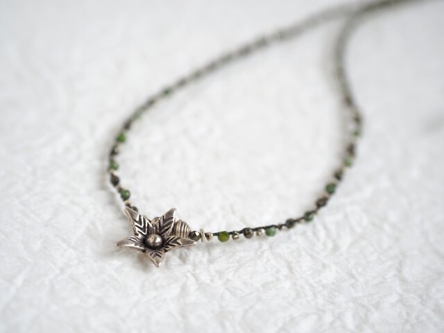 -green Tourmaline・Pyrite- braid pendant | iichi 日々の暮らしを心地よくするハンドメイドやアンティークのマーケットプレイス