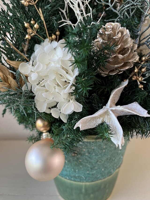 サンタクロースは準備中 | iichi 日々の暮らしを心地よくするハンドメイドやアンティークのマーケットプレイス