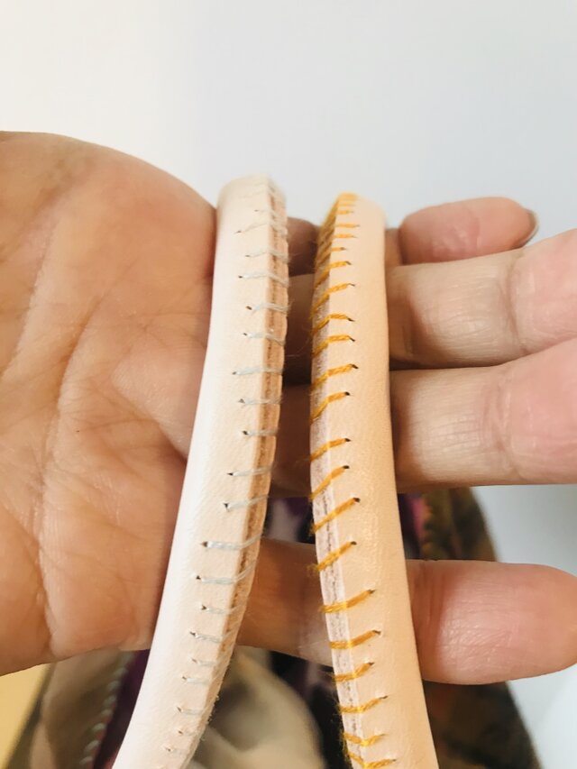 Bag 手縫いのバッグ 布製 本革持ち手 スローファッション ハンドメイド 1906 | iichi 日々の暮らしを心地よくするハンドメイドやアンティークのマーケットプレイス