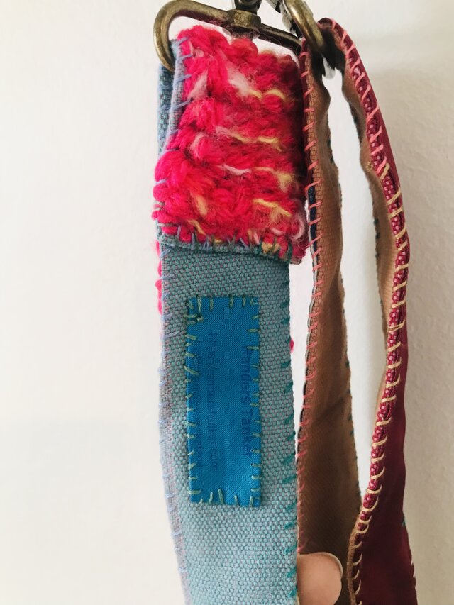 strap 手編みのストラップ ウール 布製 毛糸 肩掛けストラップ スローファッション ハンドメイド 1903 | iichi 日々の暮らしを心地よくするハンドメイドやアンティークの ...