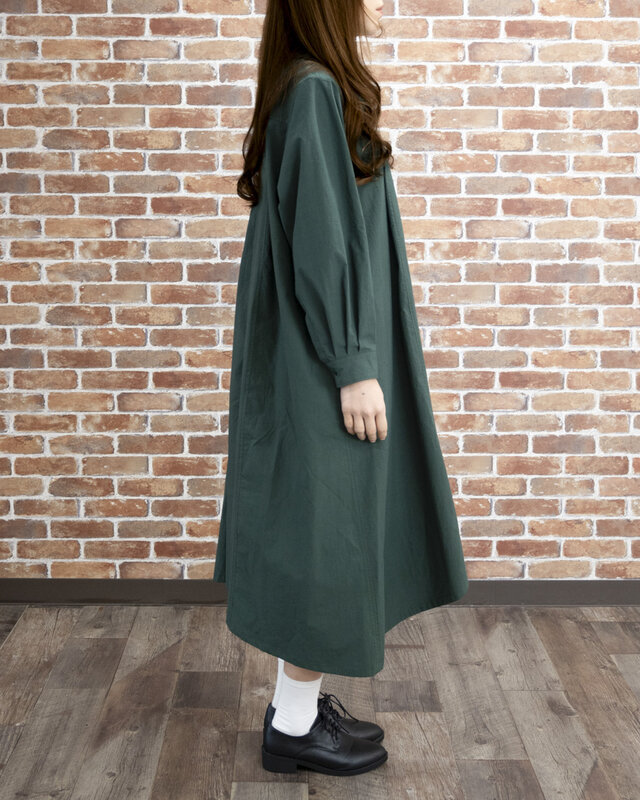 【完全一点物】変形襟マーメイドワンピース（コーデュロイ レッド） | iichi 日々の暮らしを心地よくするハンドメイドやアンティークのマーケットプレイス