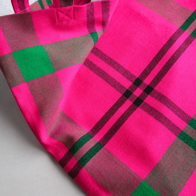 マサイファブリック トートバッグ Massai Blanket Pink & Green | iichi 日々の暮らしを心地よくするハンドメイドやアンティークのマーケットプレイス