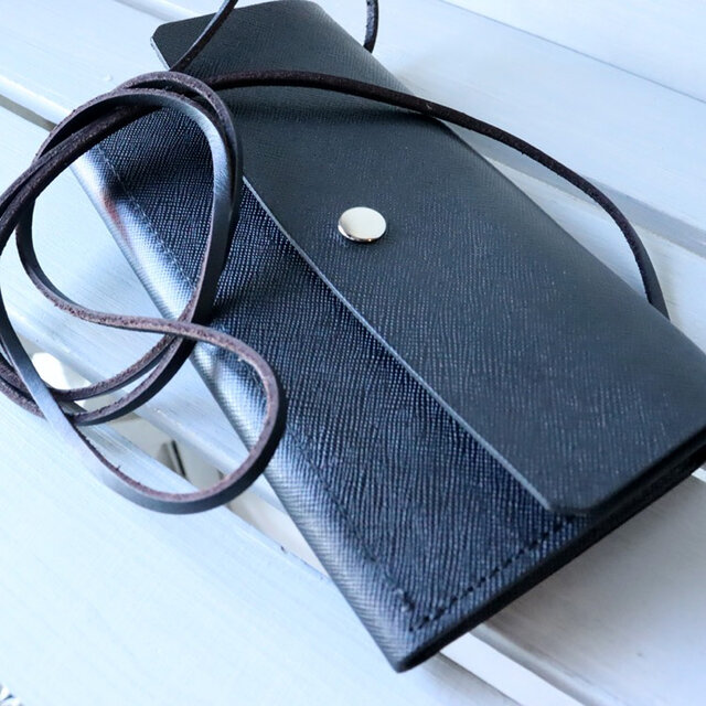 【11/12終了】サコッシュ ウォレット 仕切り 調節可革ハンドメイド10148 | iichi 日々の暮らしを心地よくするハンドメイドやアンティークのマーケットプレイス