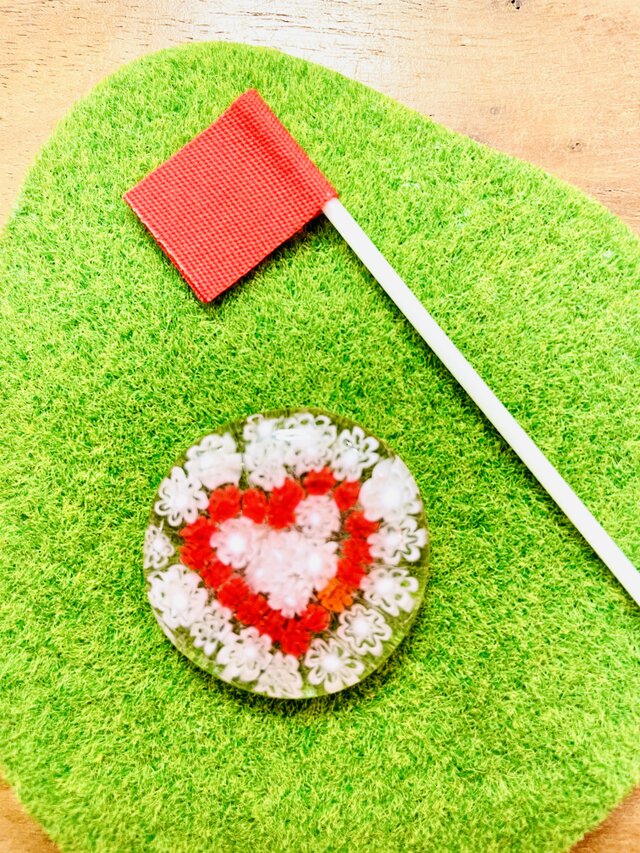 ガラスゴルフグリーンマーカー⛳️♡ガラスミルフィオリ：磁石付き | iichi 日々の暮らしを心地よくするハンドメイドやアンティークのマーケットプレイス
