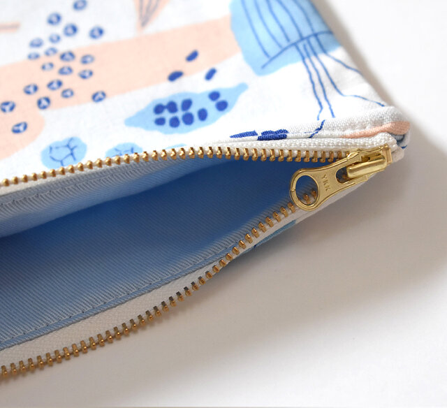 ポーチ │ "AROMATIC SPICES” サーモンピンク | iichi 日々の暮らしを心地よくするハンドメイドやアンティークのマーケットプレイス