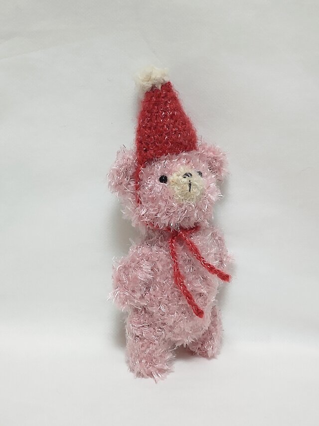 ピンク色のサンタベア(あみぐるみ) | iichi 日々の暮らしを心地よくするハンドメイドやアンティークのマーケットプレイス