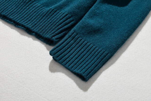 毎日だって着たくなる メリノウールを100％使用セーター プルオーバー 鉄紺 231102-5 | iichi 日々の暮らしを心地よくするハンドメイドやアンティークのマーケットプレイス