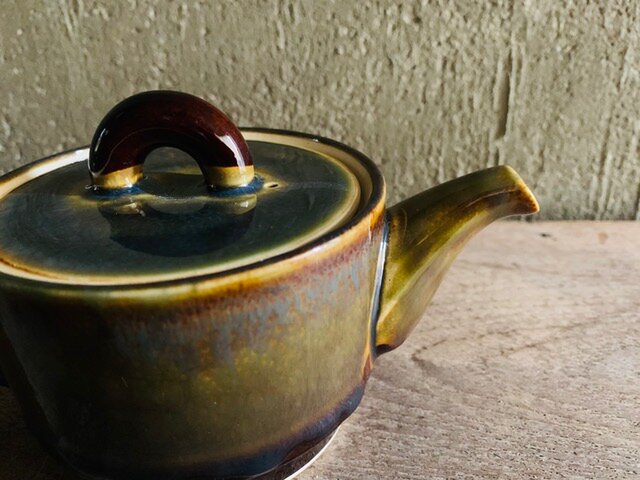 波佐見焼 Tea pot | iichi 日々の暮らしを心地よくするハンドメイドやアンティークのマーケットプレイス