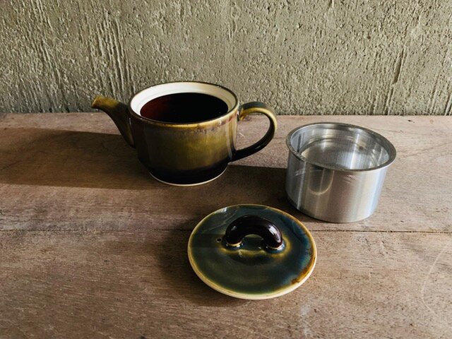 波佐見焼 Tea pot | iichi 日々の暮らしを心地よくするハンドメイドやアンティークのマーケットプレイス