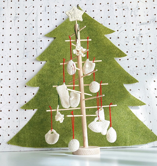 クリスマスオーナメント*ソックス•ミトン•バスケット•ボール•ドロップ•ヤドリギ*24piece | iichi 日々の暮らしを心地よくするハンドメイドやアンティークのマーケットプレイス