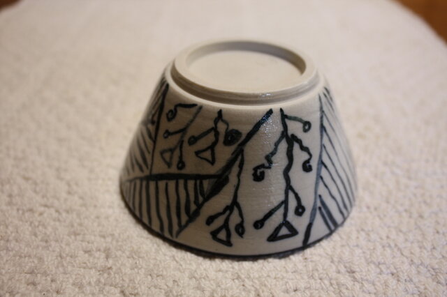 アザミと野原の小鉢 | iichi 日々の暮らしを心地よくするハンドメイドやアンティークのマーケットプレイス