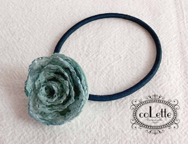 フランスアンティークヘアゴム／ブルーストローボタン（AFB-176） | iichi 日々の暮らしを心地よくするハンドメイドやアンティークのマーケットプレイス