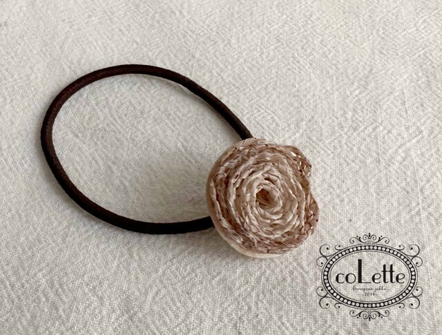 フランスアンティークヘアゴム／ブルーストローボタン（AFB-176） | iichi 日々の暮らしを心地よくするハンドメイドやアンティークのマーケットプレイス