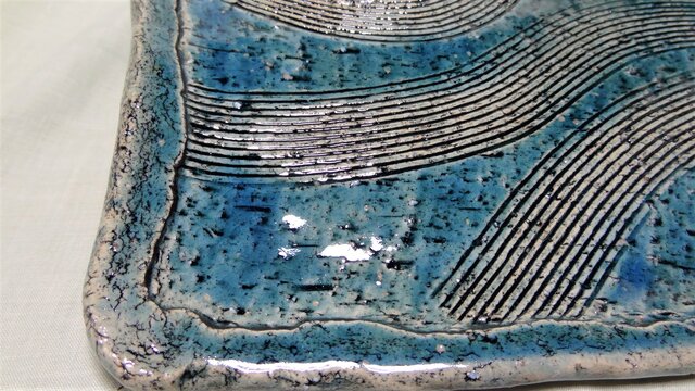 くし目 変形皿 四角タイプ | iichi 日々の暮らしを心地よくするハンドメイドやアンティークのマーケットプレイス