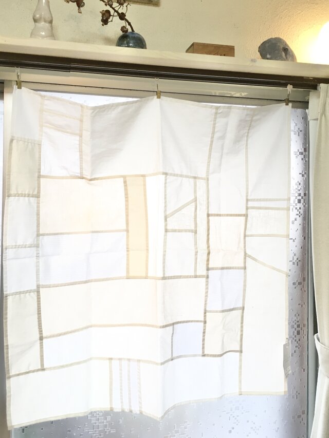 「乳白と鍵盤」永遠の布 80×80cm | iichi 日々の暮らしを心地よくするハンドメイドやアンティークのマーケットプレイス