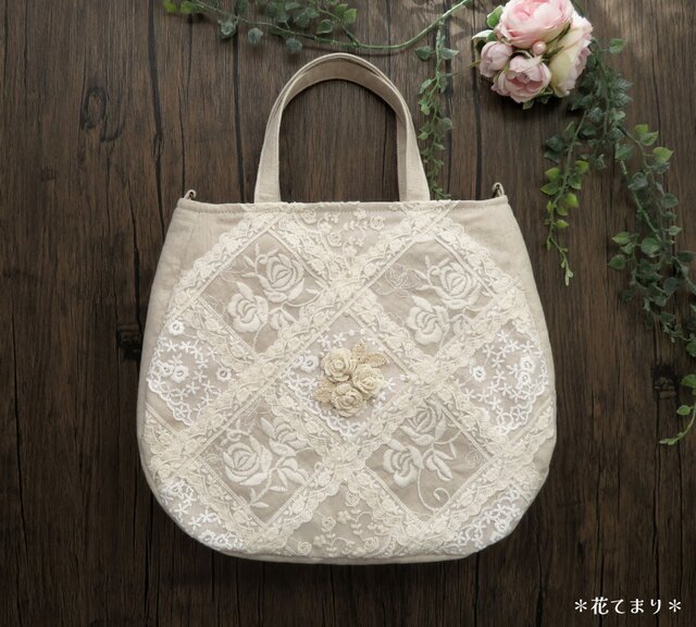 薔薇のクロッシェレース&パッチワークの2wayバッグ ～Rose garden～ | iichi 日々の暮らしを心地よくするハンドメイドやアンティークのマーケットプレイス