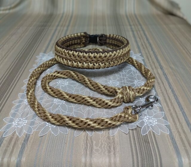 大型犬用 出来上がり全長100cmリード カラーお揃いの首輪もあります | iichi 日々の暮らしを心地よくするハンドメイドやアンティークのマーケットプレイス