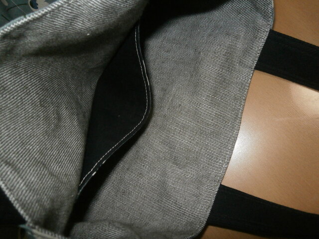 綿麻＊オックス生地・北欧風お花いっぱいの手提げ | iichi 日々の暮らしを心地よくするハンドメイドやアンティークのマーケットプレイス