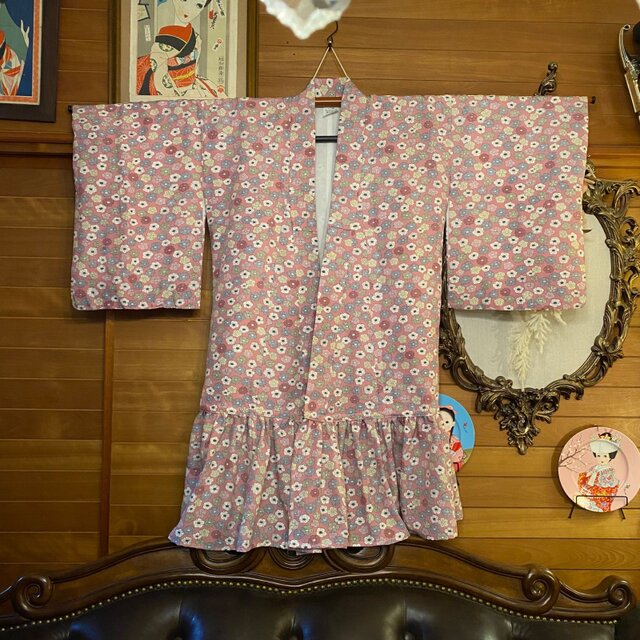 和洋折衷 レトロ 古着 洗える 着物 化繊 ハンドメイド 2way リメイク ガウン 羽織り ドレス ワンピース KD-23 | iichi 日々の暮らしを心地よくするハンドメイドや ...