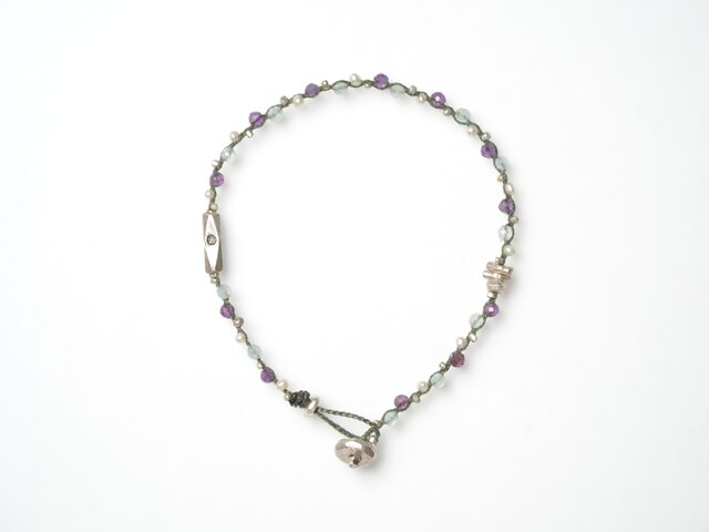 braid bracelet "amethyst mix" | iichi 日々の暮らしを心地よくするハンドメイドやアンティークのマーケットプレイス