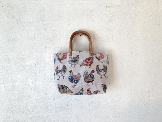 にわとり模様の鞄 | iichi 日々の暮らしを心地よくするハンドメイドやアンティークのマーケットプレイス