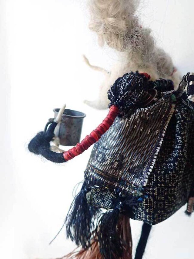 魔女のLupita / モビール | iichi 日々の暮らしを心地よくするハンドメイドやアンティークのマーケットプレイス