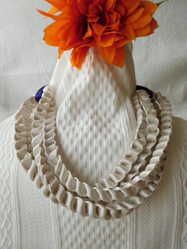 【受注生産】縦ライン 軽いので重ね付けも楽しめる 160㎝ 顔回りを明るくするホワイト | iichi 日々の暮らしを心地よくするハンドメイドやアンティークのマーケットプレイス