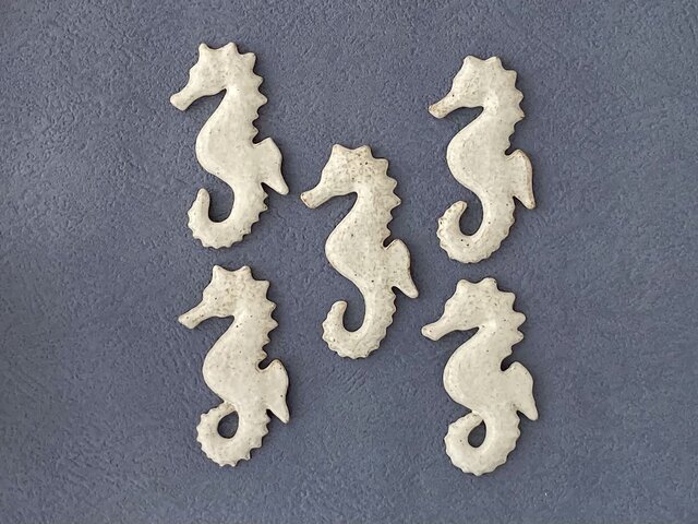 干支の箸置き タツノオトシゴ(5個セット) m-tm-21 | iichi 日々の暮らしを心地よくするハンドメイドやアンティークのマーケットプレイス