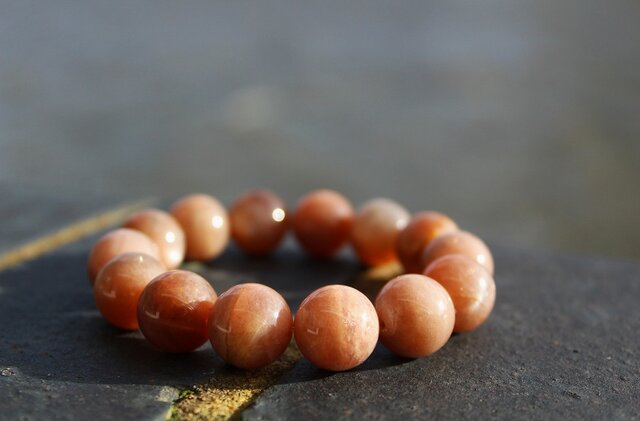 サンストーン 14mm あらゆることを成功へ導く | iichi 日々の暮らしを心地よくするハンドメイドやアンティークのマーケットプレイス