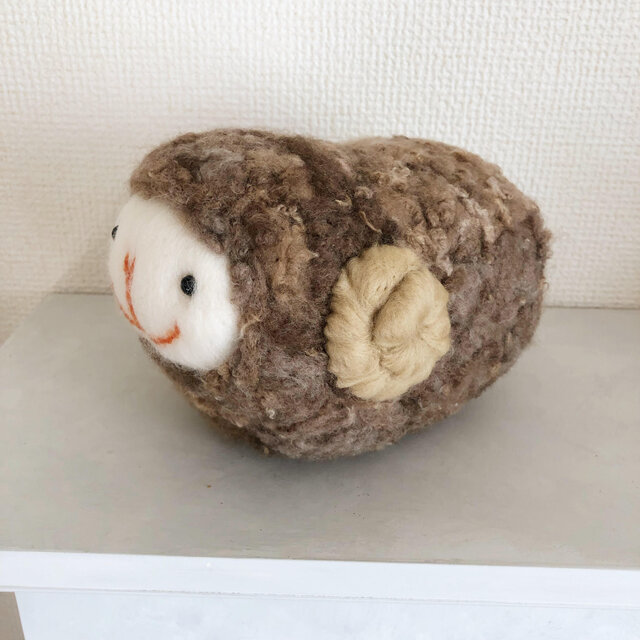 welcomelambkin ウェルカムラムキン brown fluffy lambkin | iichi 日々の暮らしを心地よくするハンドメイドやアンティークのマーケットプレイス