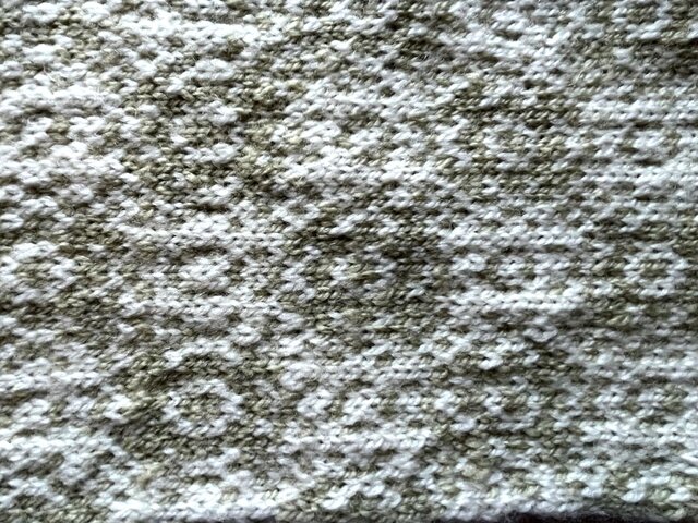 モザイク柄のスヌード | iichi 日々の暮らしを心地よくするハンドメイドやアンティークのマーケットプレイス