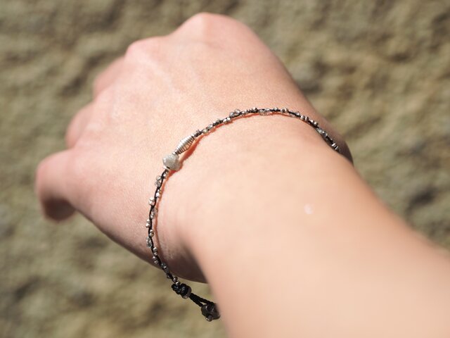 braid bracelet -rough･Diamond- | iichi 日々の暮らしを心地よくするハンドメイドやアンティークのマーケットプレイス