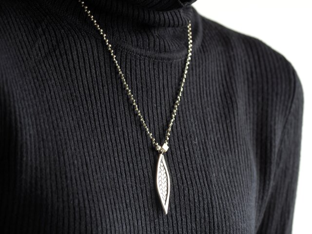 "straw knitting" silver pendant | iichi 日々の暮らしを心地よくするハンドメイドやアンティークの ...