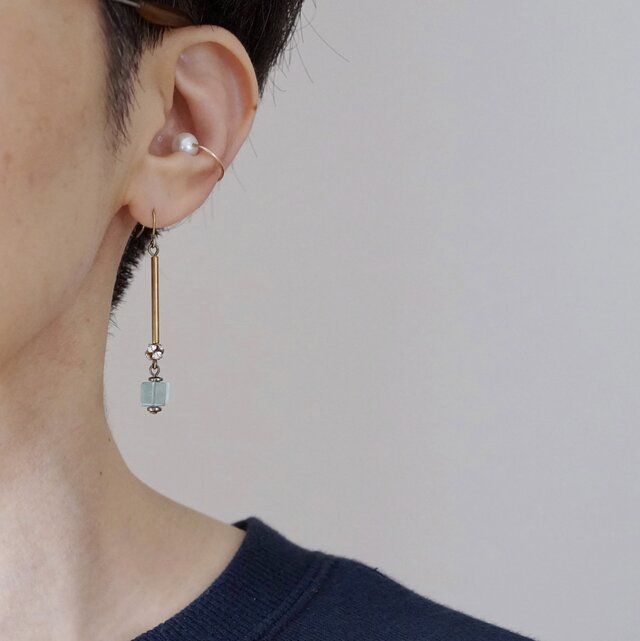 fluorite pierce | iichi 日々の暮らしを心地よくするハンドメイドやアンティークのマーケットプレイス