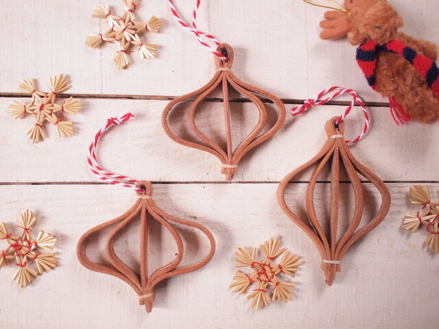 経年変化もお楽しみ ヌメ革のオーナメント 1つお選びください | iichi 日々の暮らしを心地よくするハンドメイドやアンティークのマーケットプレイス