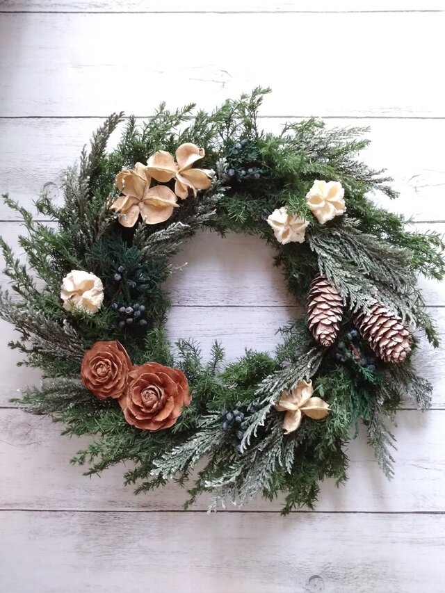 リースBOX付き ノエル・シャンペトル | iichi 日々の暮らしを心地よくするハンドメイドやアンティークのマーケットプレイス