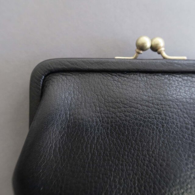 M様ご注文作品・・flat gama case 02-a (black) | iichi 日々の暮らしを心地よくするハンドメイドやアンティークのマーケットプレイス