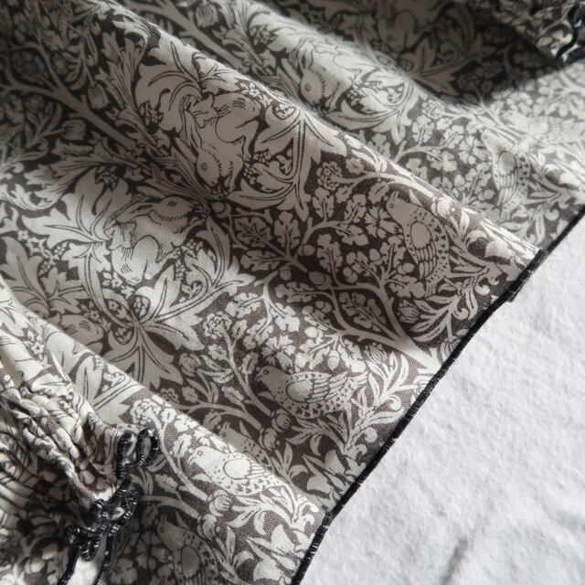 H様オーダー専用画面♡William Morrisブラザーラビット・ウォームグレー♡セットアップ | iichi 日々の暮らしを心地よくするハンドメイドやアンティークのマーケットプレイス