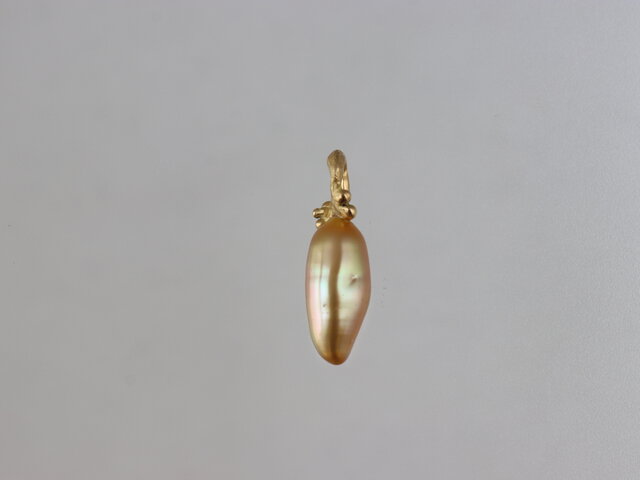 ゴールデンケシパールペンダントトップ【K18】 | iichi 日々の暮らしを心地よくするハンドメイドやアンティークのマーケットプレイス