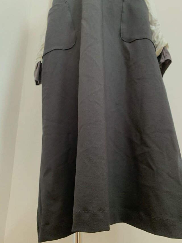 ジャンパースカート 黒 ストレッチニット 丈110cm アウトポケット付き | iichi 日々の暮らしを心地よくするハンドメイドやアンティークのマーケットプレイス