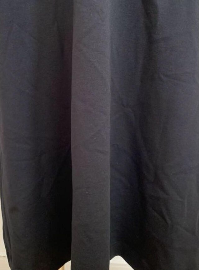 ジャンパースカート 黒 ストレッチニット 丈110cm アウトポケット付き | iichi 日々の暮らしを心地よくするハンドメイドやアンティークのマーケットプレイス