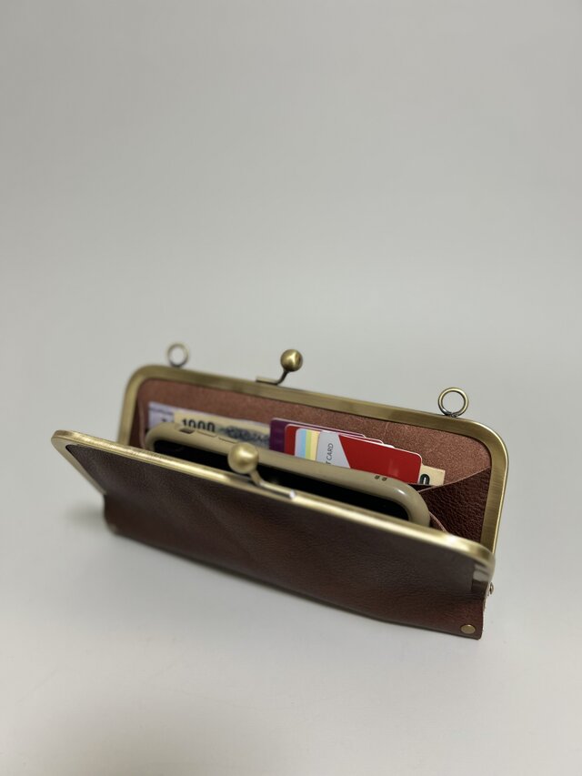 姫路レザー2wayがま口長財布 焦げ茶 携帯も入るsize スマホショルダー スマホケース カード入れ 送料無料 | iichi 日々の暮らしを心地よくするハンドメイドやアンティークの ...