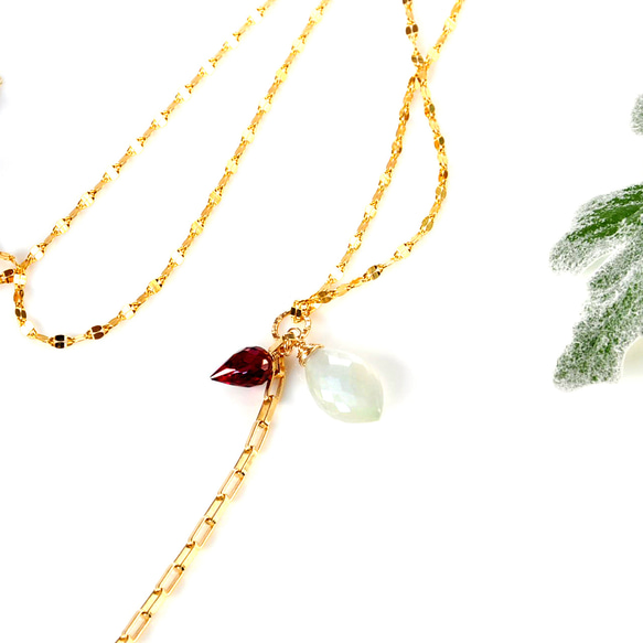 【早割クリスマス2023】14kgf/グレームーンストーン レッドガーネット ネックレス | iichi 日々の暮らしを心地よくするハンドメイドやアンティークのマーケットプレイス