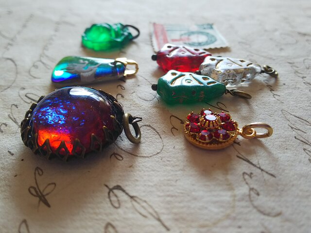 2023年12月のプレゼント＊* | iichi 日々の暮らしを心地よくするハンドメイドやアンティークのマーケットプレイス