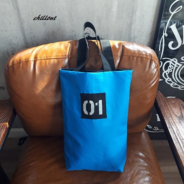 01ステンシルトートバッグ：ブルー×ブラック【0328】 | iichi 日々の暮らしを心地よくするハンドメイドやアンティークのマーケットプレイス