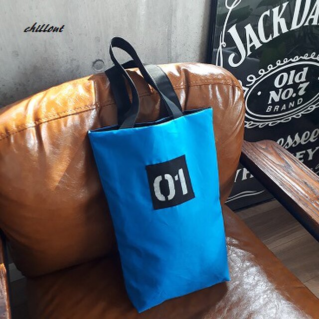 01ステンシルトートバッグ：ブルー×ブラック【0328】 | iichi 日々の暮らしを心地よくするハンドメイドやアンティークのマーケットプレイス