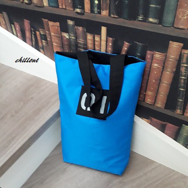 01ステンシルトートバッグ：ブルー×ブラック【0328】 | iichi 日々の暮らしを心地よくするハンドメイドやアンティークのマーケットプレイス