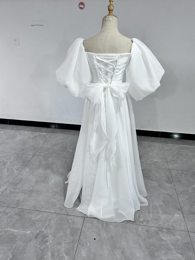上品！ ウェディングドレス 姫袖 フロントスリット オーガンジー ふっくら柔らかなバックリボ 拳式 | iichi 日々の暮らしを心地よくするハンドメイドやアンティークのマーケットプレイス