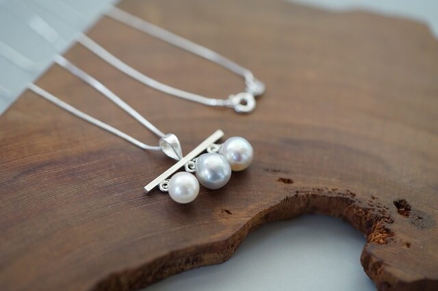 【seasons】パールのかけらネックレス③（light gray) | iichi 日々の暮らしを心地よくするハンドメイドやアンティークのマーケットプレイス